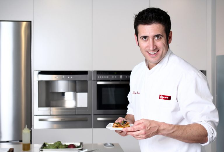 El televisivo chef Diego Ferrer, estrella del 'showcooking' de Antalia en Espacio Cocina - SICI ...